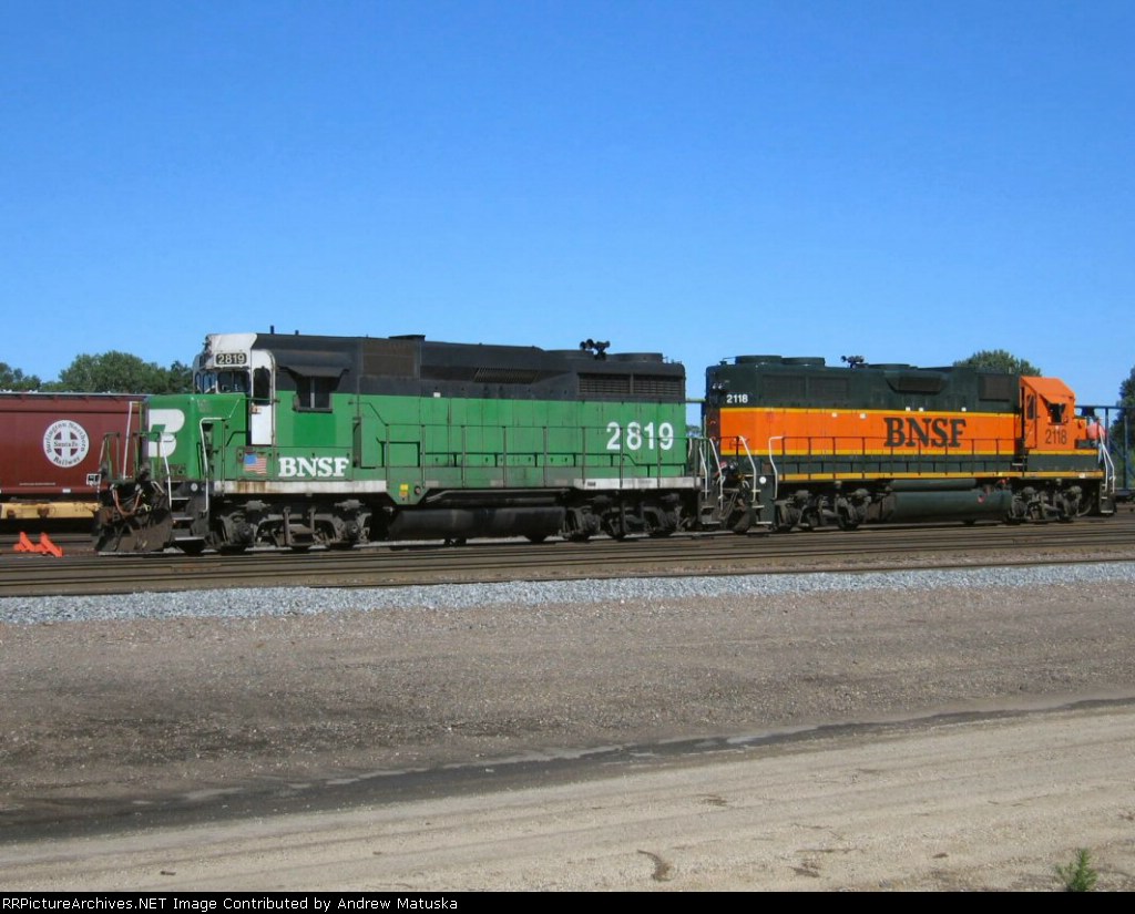 BNSF 2819